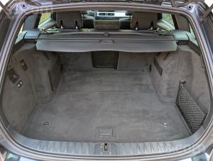 Black BMW 320 2006 in Daugavpils, with an engine capacity of 2.00 L and mileage of 313 thousand km for 4950 €, photo 27 on AUTOMOTO.COM.LV