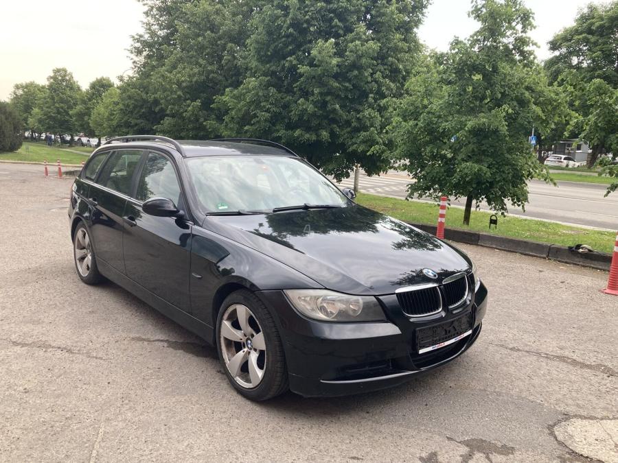 Black BMW 320 2006 in Vilnius, with an engine capacity of 2.00 L and mileage of 395 thousand km for 1750 €, photo 3 on AUTOMOTO.COM.LV