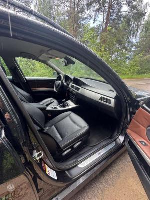 Black BMW 320 2006 in Vilnius, with an engine capacity of 2.00 L and mileage of 410 thousand km for 3850 €, photo 11 on AUTOMOTO.COM.LV