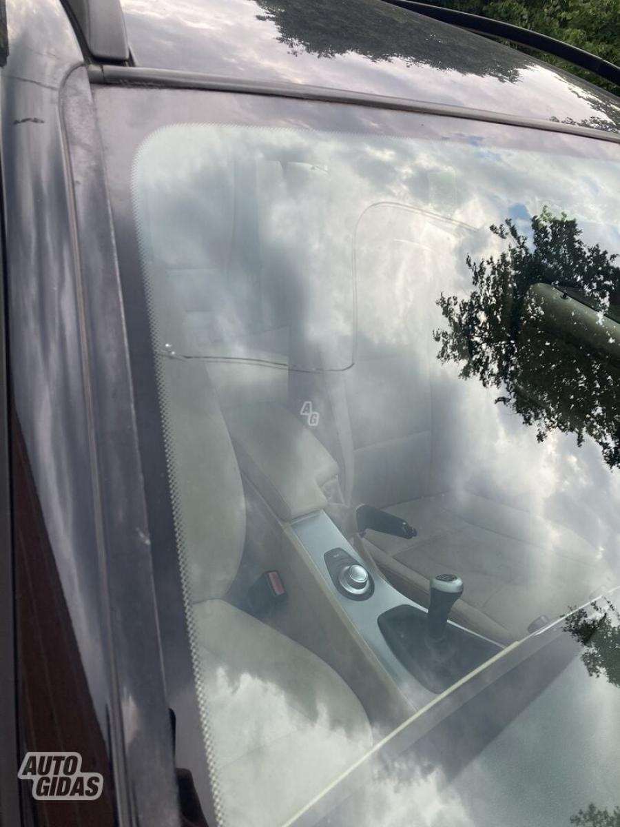 Melns BMW 320 2006 Viļņa, ar dzinēja tilpumu 2.00 L un nobraukumu 395 tūkst. km par 1750 €, foto 10 vietnē AUTOMOTO.COM.LV