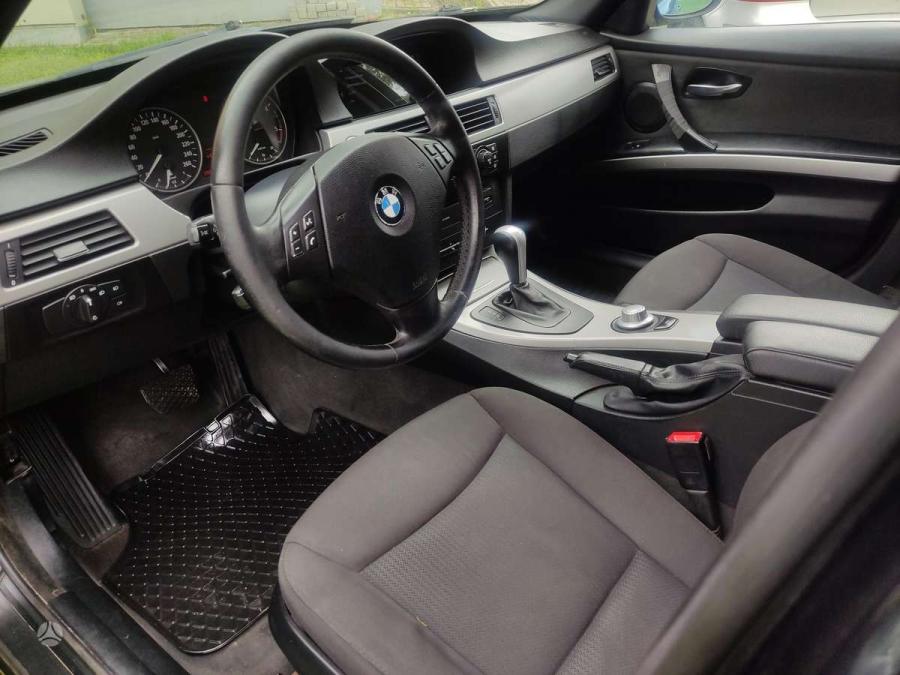 Black BMW 320 2006 in Alytus, with an engine capacity of 0.00 L and mileage of 300 thousand km for 3000 €, photo 12 on AUTOMOTO.COM.LV