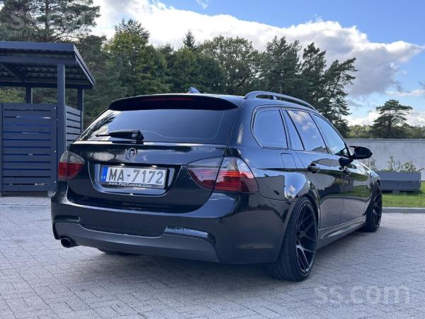 Melns BMW 320 2006 Tukums, ar dzinēja tilpumu 2.00 L un nobraukumu 0 tūkst. km par 4500 €, foto 5 vietnē AUTOMOTO.COM.LV