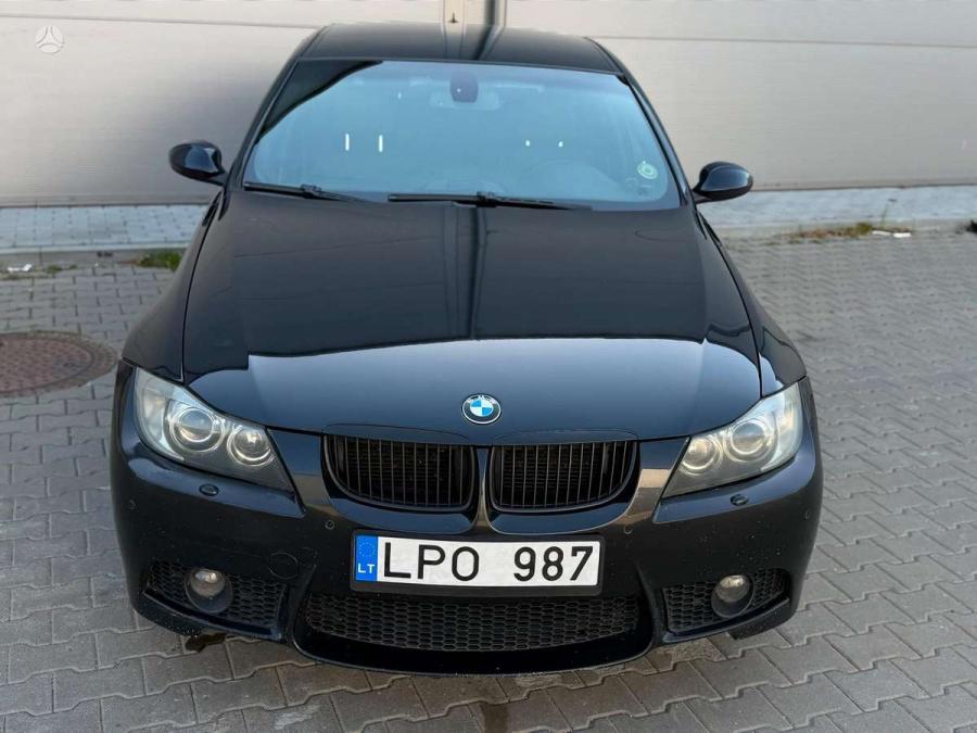 Черный БМВ 320 2006 в Каунас, объемом двигателя 2.00 л и пробегом 228 тыс. км за 3250 €, фото 7 на AUTOMOTO.COM.LV