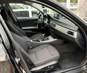 Melns BMW 320 2006 Radviliškis, ar dzinēja tilpumu 2.00 L un nobraukumu 389 tūkst. km par 3150 €, foto 17 vietnē AUTOMOTO.COM.LV