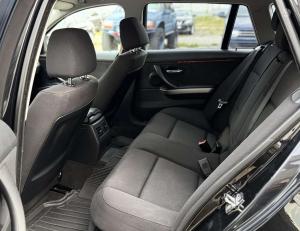 Melns BMW 320 2006 Radviliškis, ar dzinēja tilpumu 2.00 L un nobraukumu 389 tūkst. km par 3150 €, foto 25 vietnē AUTOMOTO.COM.LV