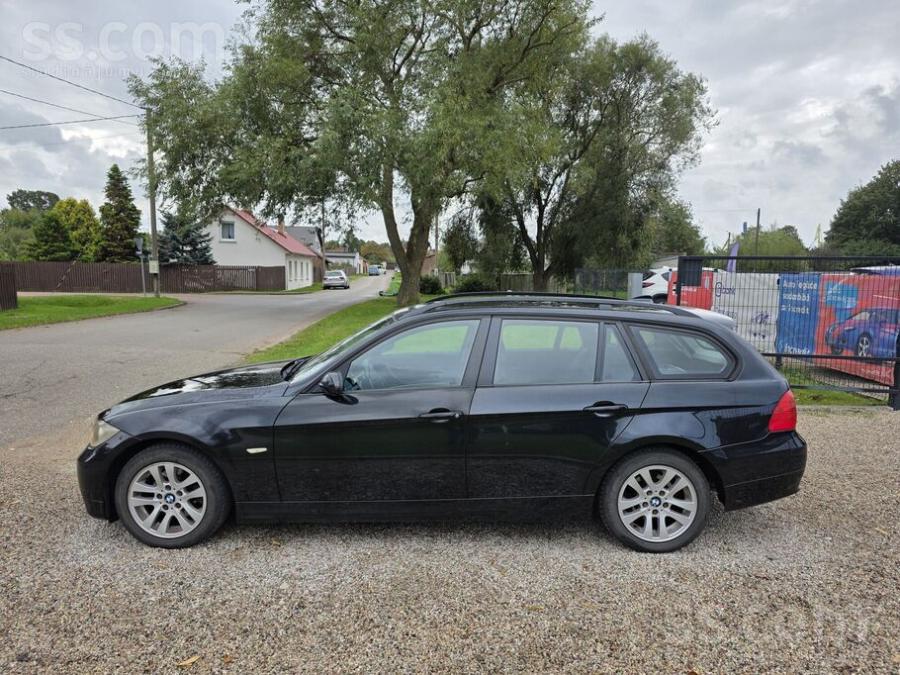 Black BMW 320 2006 in Ventspils, with an engine capacity of 2.00 L and mileage of 356 thousand km for 3390 €, photo 5 on AUTOMOTO.COM.LV
