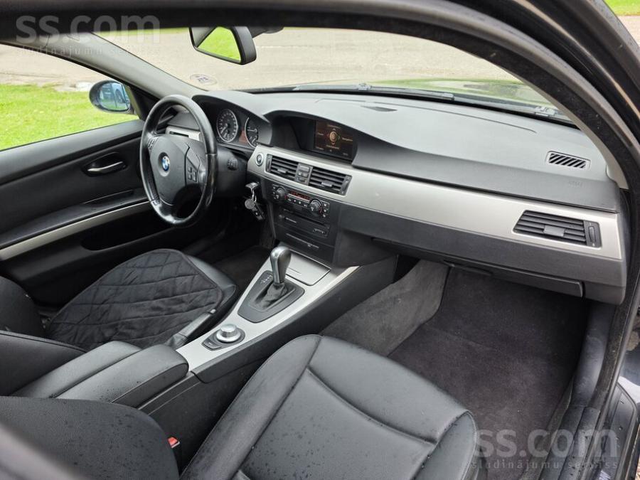 Black BMW 320 2006 in Ventspils, with an engine capacity of 2.00 L and mileage of 356 thousand km for 3390 €, photo 15 on AUTOMOTO.COM.LV