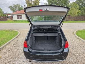 Black BMW 320 2006 in Ventspils, with an engine capacity of 2.00 L and mileage of 356 thousand km for 3390 €, photo 19 on AUTOMOTO.COM.LV