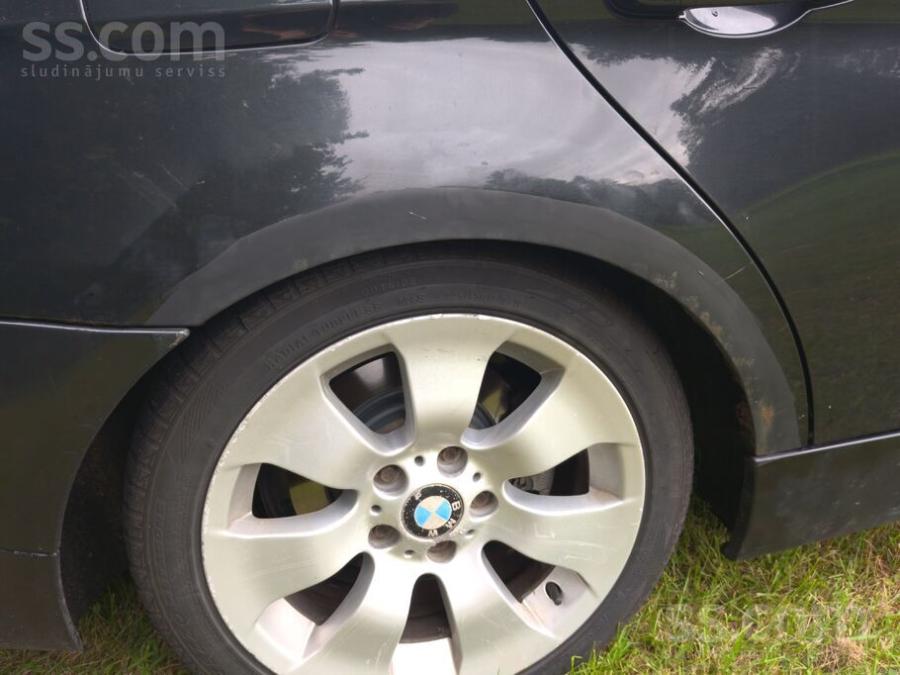 Melns BMW 320 2006 Limbaži, ar dzinēja tilpumu 2.00 L un nobraukumu 474 tūkst. km par 2200 €, foto 12 vietnē AUTOMOTO.COM.LV