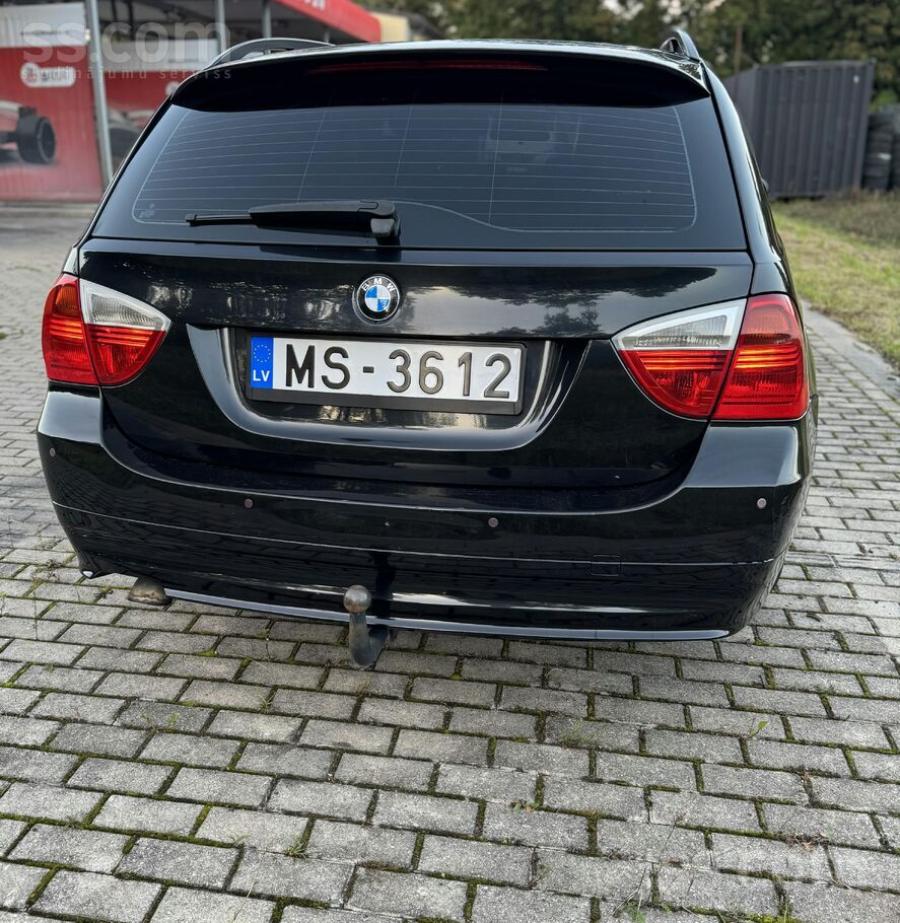 Melns BMW 320 2006 Rīga, ar dzinēja tilpumu 2.00 L un nobraukumu 300 tūkst. km par 3500 €, foto 5 vietnē AUTOMOTO.COM.LV