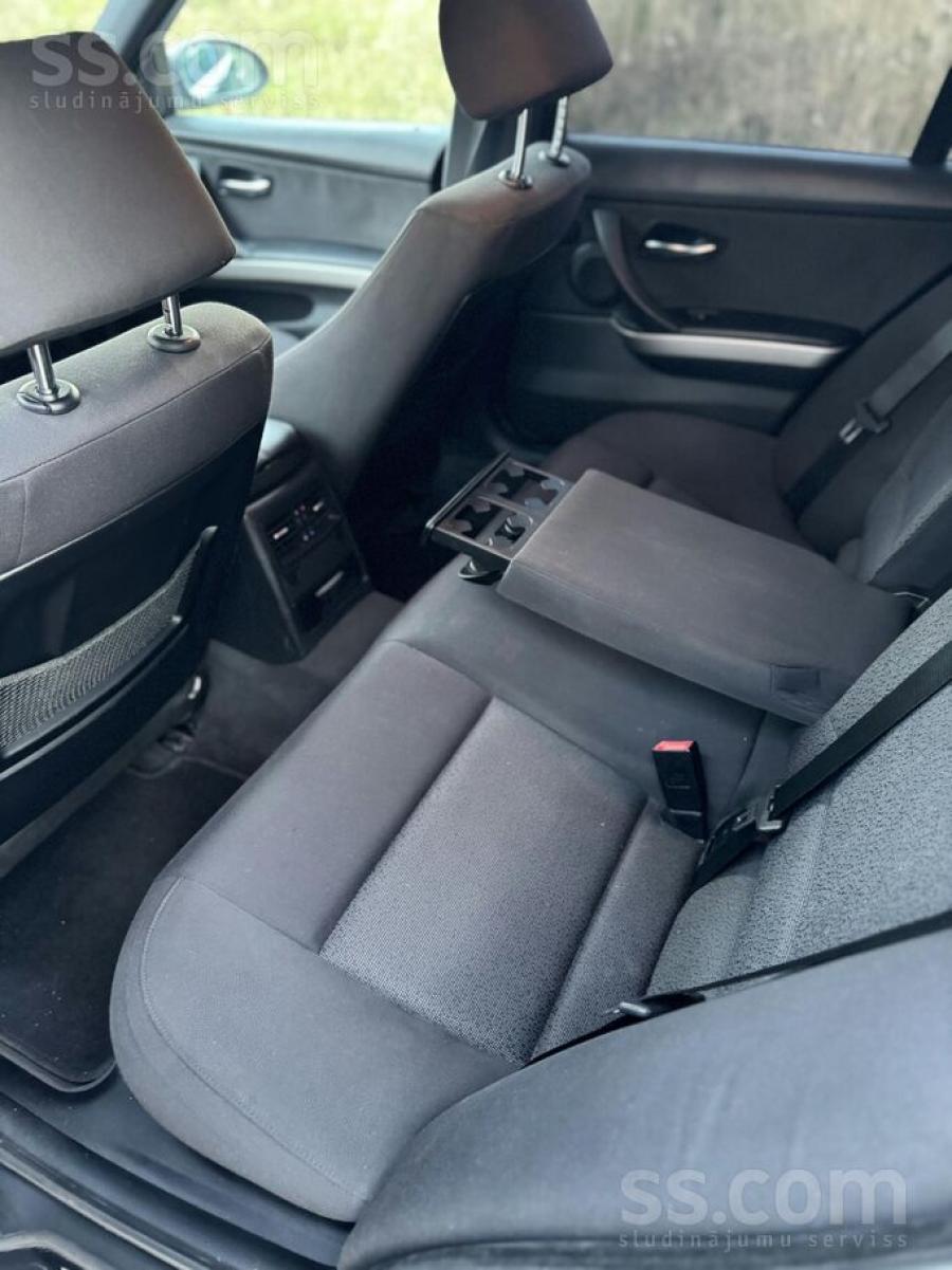 Melns BMW 320 2006 Rīga, ar dzinēja tilpumu 2.00 L un nobraukumu 300 tūkst. km par 3500 €, foto 7 vietnē AUTOMOTO.COM.LV