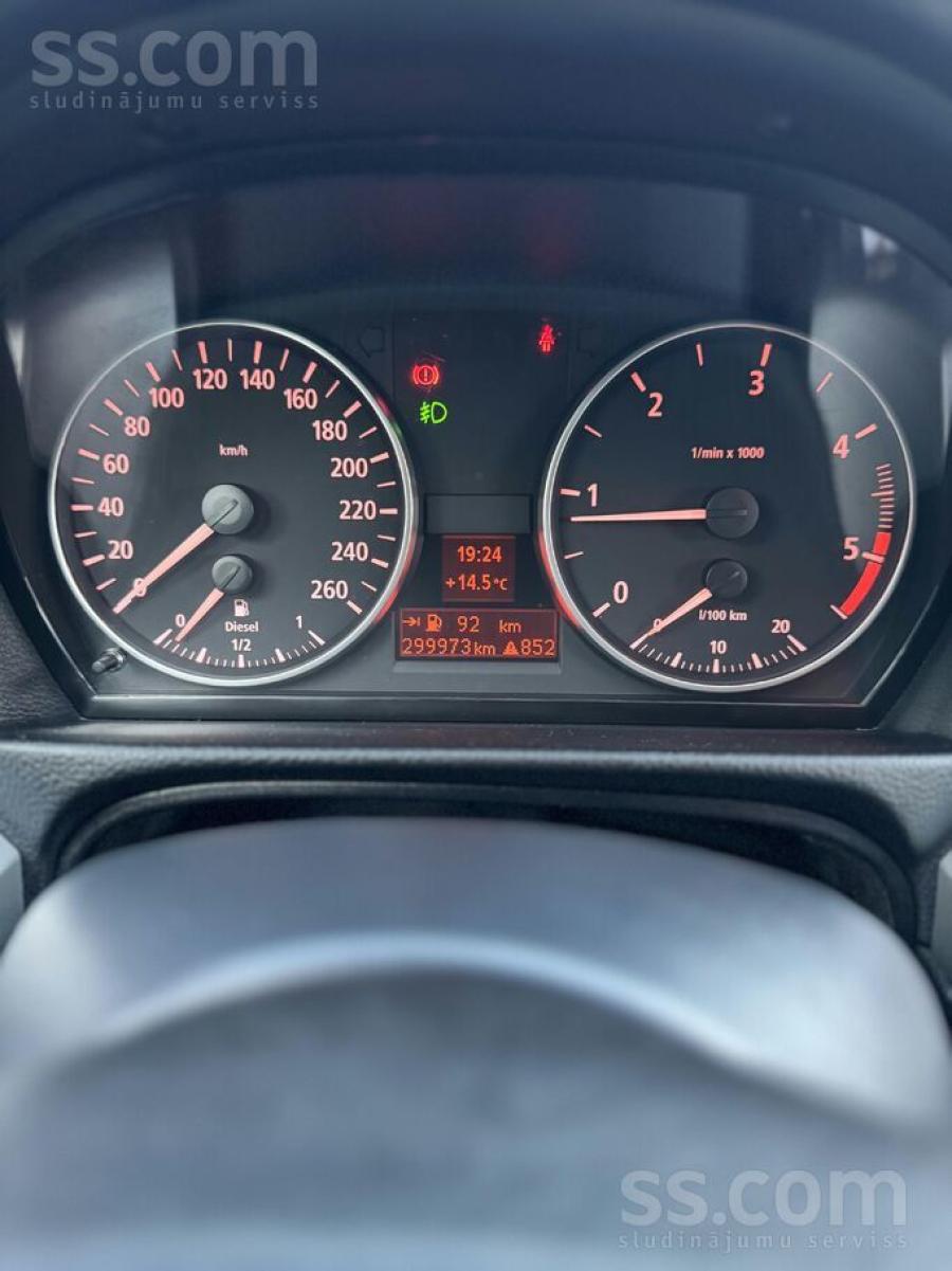 Melns BMW 320 2006 Rīga, ar dzinēja tilpumu 2.00 L un nobraukumu 300 tūkst. km par 3500 €, foto 9 vietnē AUTOMOTO.COM.LV