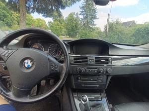 Melns BMW 320 2006 Vilkaviškis, ar dzinēja tilpumu 2.00 L un nobraukumu 400 tūkst. km par 1200 €, foto 4 vietnē AUTOMOTO.COM.LV