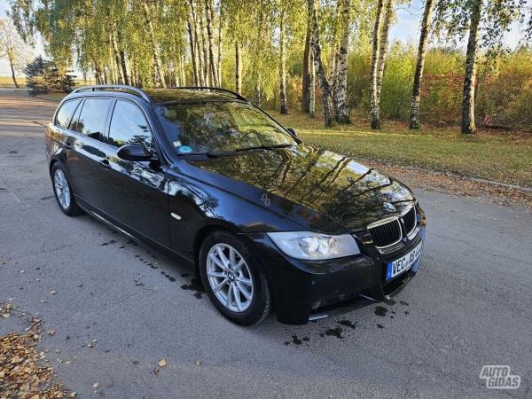 BMW 320 2006 Šakiai vietnē Melns BMW 320 2006 Šakiai, ar dzinēja tilpumu 2.00 L un nobraukumu 360 tūkst. km par 3599 €, foto 4 vietnē AUTOMOTO.COM.LV