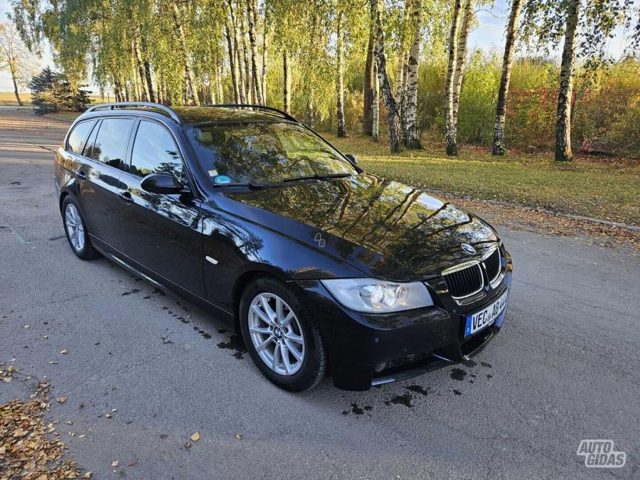 Melns BMW 320 2006 Šakiai, ar dzinēja tilpumu 2.00 L un nobraukumu 360 tūkst. km par 3599 €, foto 4 vietnē AUTOMOTO.COM.LV