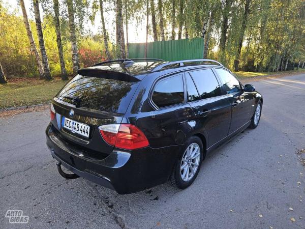 BMW 320 2006 Šakiai vietnē Melns BMW 320 2006 Šakiai, ar dzinēja tilpumu 2.00 L un nobraukumu 360 tūkst. km par 3599 €, foto 6 vietnē AUTOMOTO.COM.LV