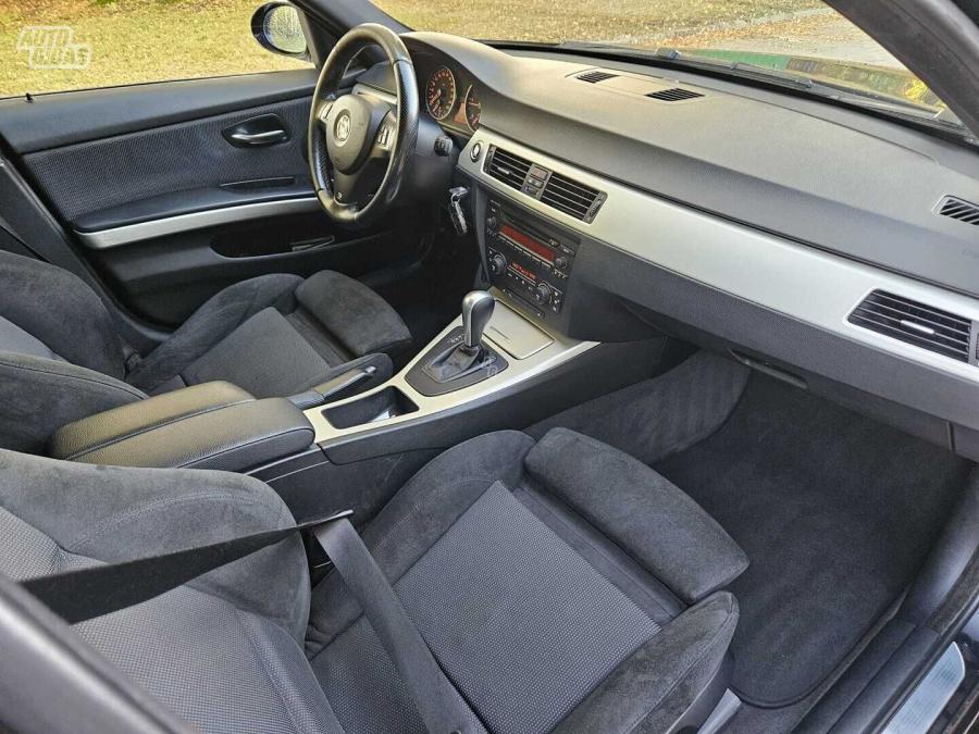 Melns BMW 320 2006 Šakiai, ar dzinēja tilpumu 2.00 L un nobraukumu 360 tūkst. km par 3599 €, foto 11 vietnē AUTOMOTO.COM.LV