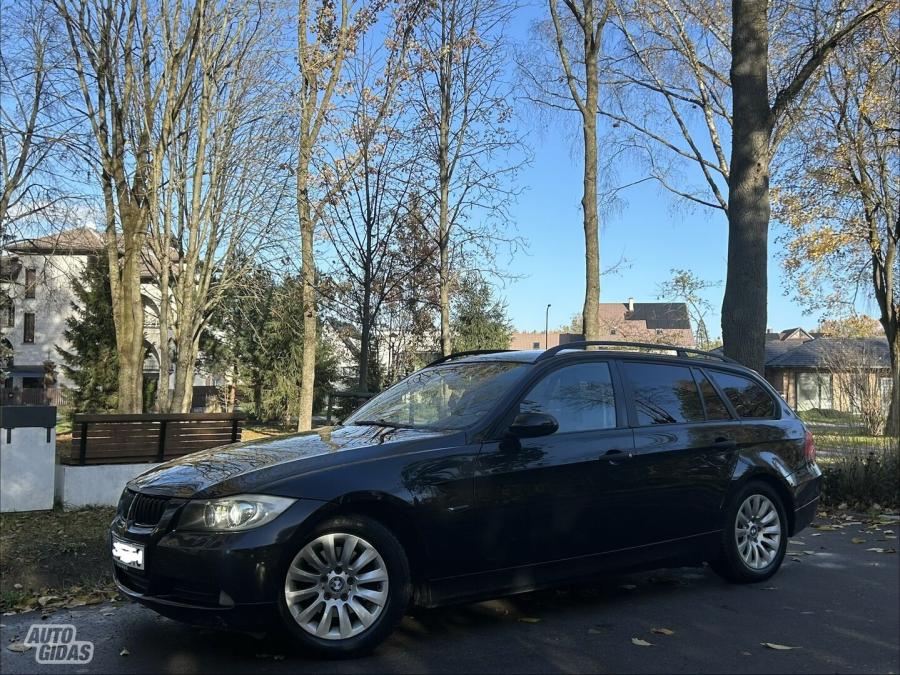 Black BMW 320 2006 in Kaunas, with an engine capacity of 2.00 L and mileage of 260 thousand km for 2790 €, photo 1 on AUTOMOTO.COM.LV