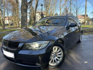 Black BMW 320 2006 in Kaunas, with an engine capacity of 2.00 L and mileage of 260 thousand km for 2790 €, photo 3 on AUTOMOTO.COM.LV