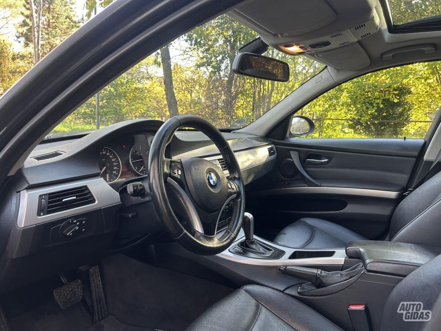 Black BMW 320 2006 in Kaunas, with an engine capacity of 2.00 L and mileage of 260 thousand km for 2790 €, photo 9 on AUTOMOTO.COM.LV