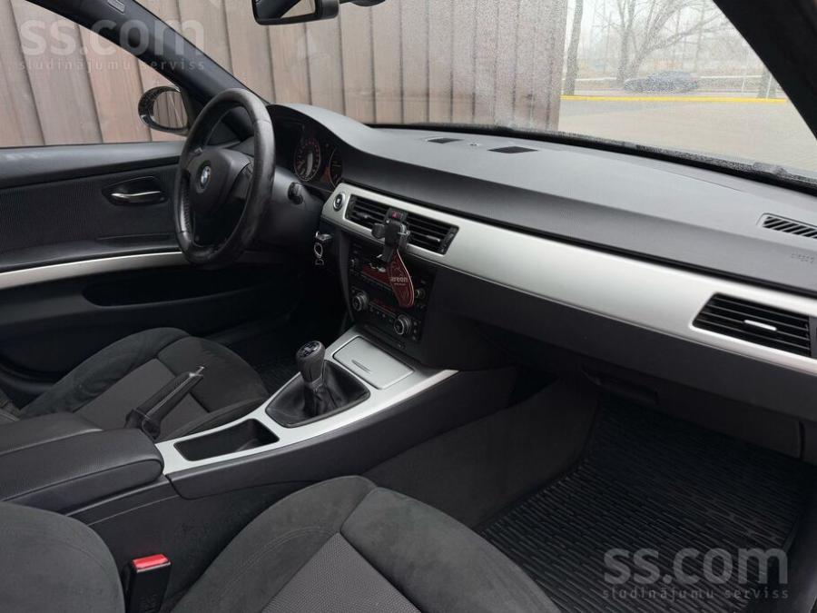 Melns BMW 320 2007 Rīga, ar dzinēja tilpumu 2.00 L un nobraukumu 345 tūkst. km par 3590 €, foto 15 vietnē AUTOMOTO.COM.LV