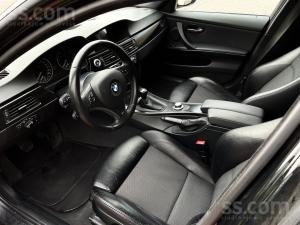 Black BMW 320 2007 in Riga, with an engine capacity of 2.00 L and mileage of 295 thousand km for 2500 €, photo 5 on AUTOMOTO.COM.LV