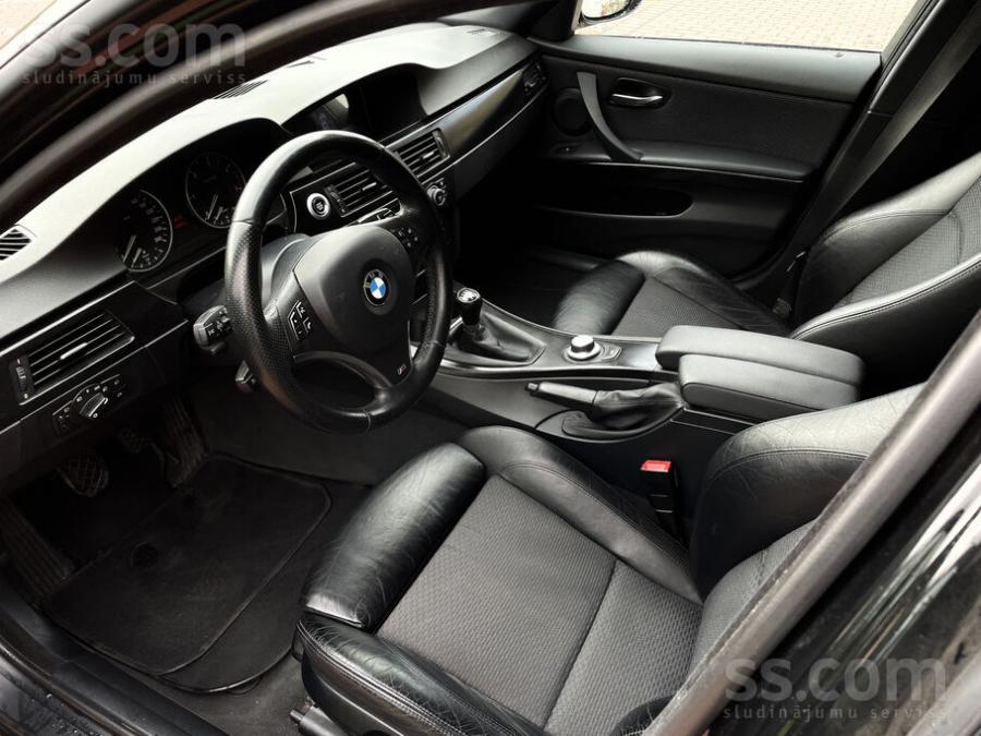 Black BMW 320 2007 in Riga, with an engine capacity of 2.00 L and mileage of 295 thousand km for 2500 €, photo 5 on AUTOMOTO.COM.LV