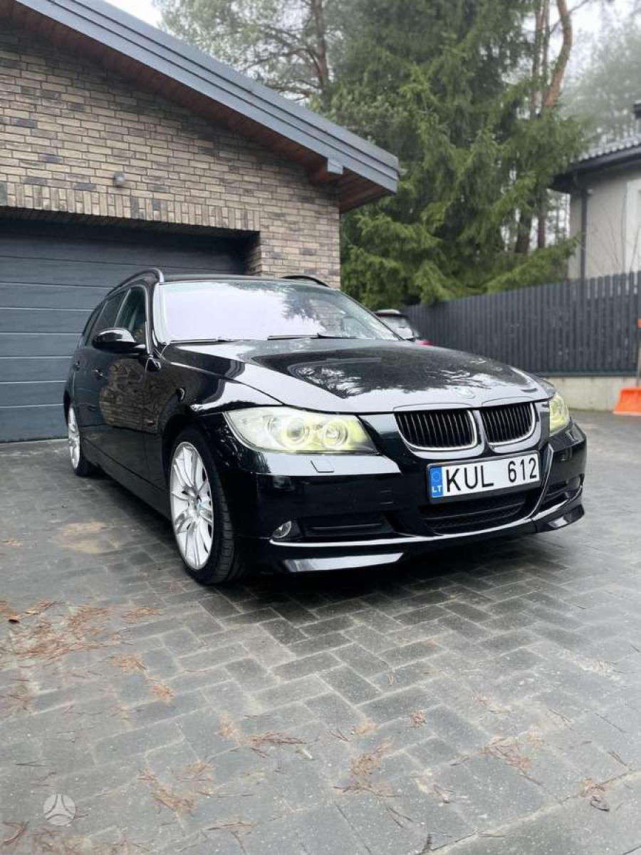 Black BMW 320 2007 in Vilnius, with an engine capacity of 2.00 L and mileage of 281 thousand km for 4199 €, photo 3 on AUTOMOTO.COM.LV
