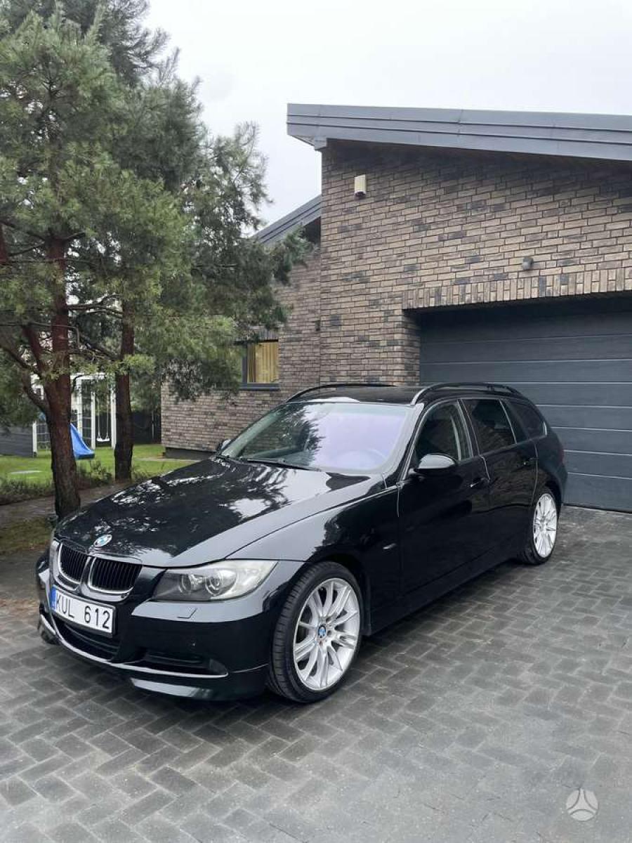 Black BMW 320 2007 in Vilnius, with an engine capacity of 2.00 L and mileage of 281 thousand km for 4199 €, photo 4 on AUTOMOTO.COM.LV