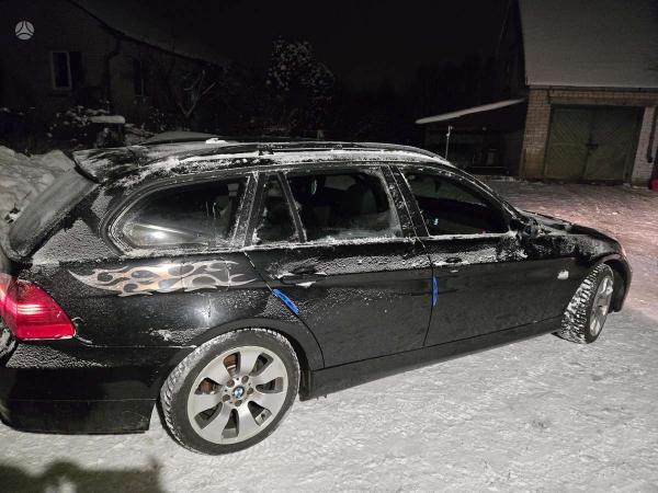 Black BMW 320 2007 in Vilnius, with an engine capacity of 2.00 L and mileage of 280 thousand km for 2950 €, photo 8 on AUTOMOTO.COM.LV