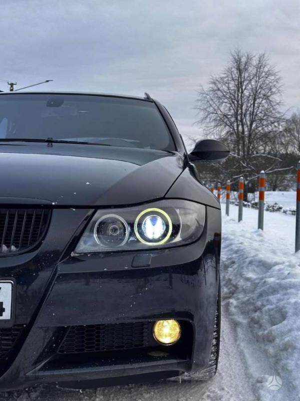 Black BMW 320 2007 in Vilnius, with an engine capacity of 2.00 L and mileage of 337 thousand km for 4750 €, photo 8 on AUTOMOTO.COM.LV
