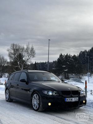 Melns BMW 320 2007 Viļņa, ar dzinēja tilpumu 2.00 L un nobraukumu 337 tūkst. km par 4750 €, foto  vietnē AUTOMOTO.COM.LV