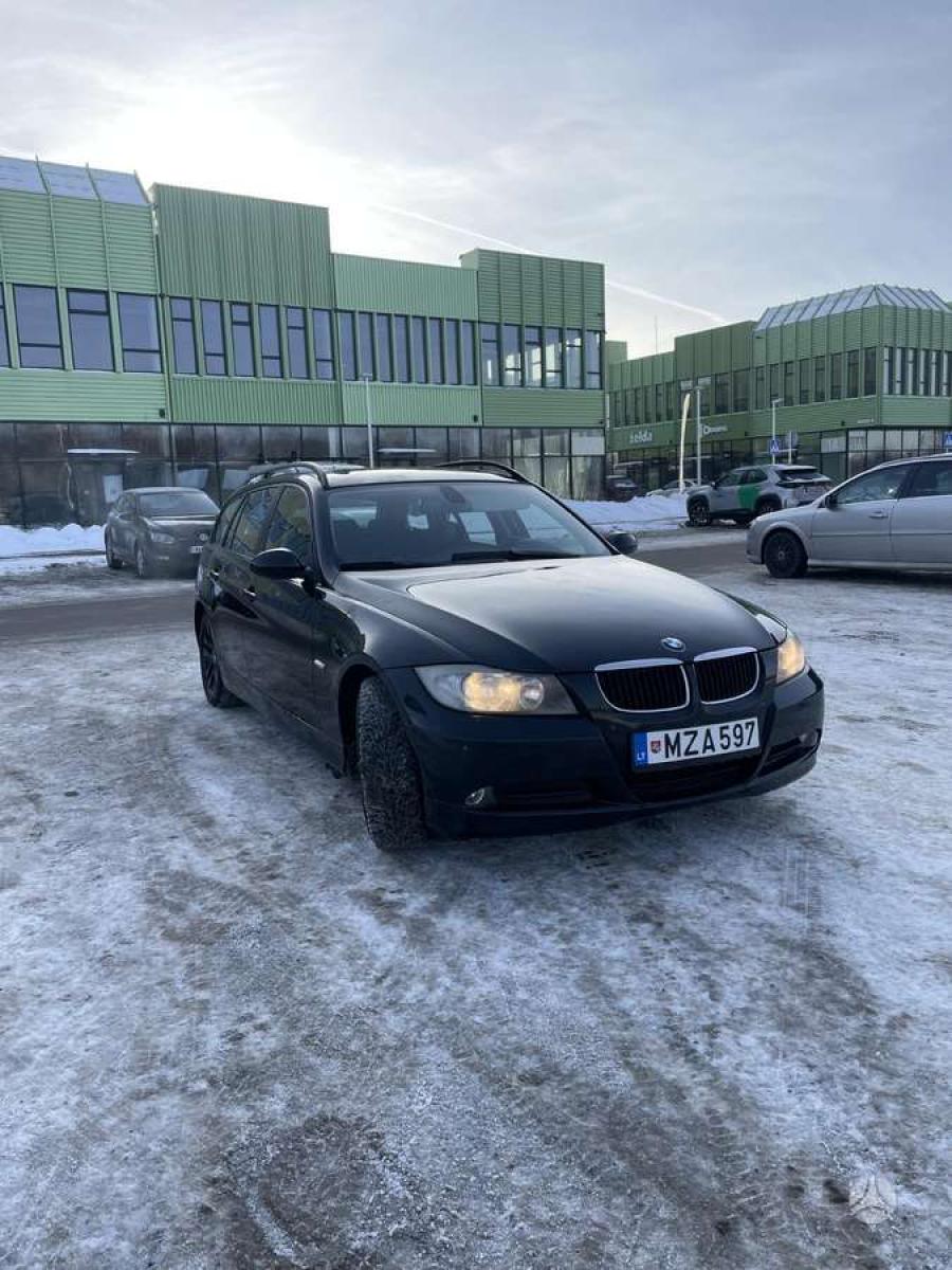 Melns BMW 320 2007 Kauņa, ar dzinēja tilpumu 2.00 L un nobraukumu 340 tūkst. km par 2850 €, foto 2 vietnē AUTOMOTO.COM.LV