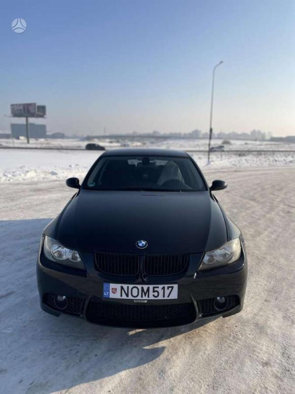 Black BMW 320 2007 in Kaunas, with an engine capacity of 2.00 L and mileage of 313 thousand km for 3800 €, photo 1 on AUTOMOTO.COM.LV