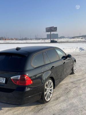Black BMW 320 2007 in Kaunas, with an engine capacity of 2.00 L and mileage of 313 thousand km for 3800 €, photo 5 on AUTOMOTO.COM.LV
