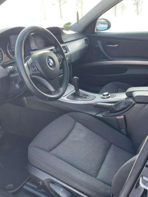 Black BMW 320 2007 in Kaunas, with an engine capacity of 2.00 L and mileage of 313 thousand km for 3800 €, photo 10 on AUTOMOTO.COM.LV
