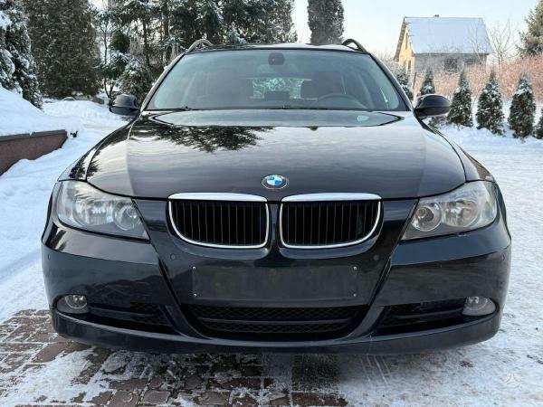 Melns BMW 320 2007 Utena, ar dzinēja tilpumu 2.00 L un nobraukumu 263 tūkst. km par 3350 €, foto 7 vietnē AUTOMOTO.COM.LV