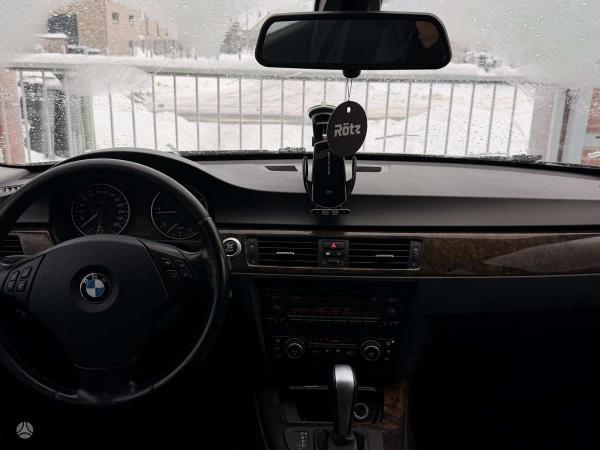Melns BMW 320 2007 Viļņa, ar dzinēja tilpumu 2.00 L un nobraukumu 421 tūkst. km par 2350 €, foto 9 vietnē AUTOMOTO.COM.LV