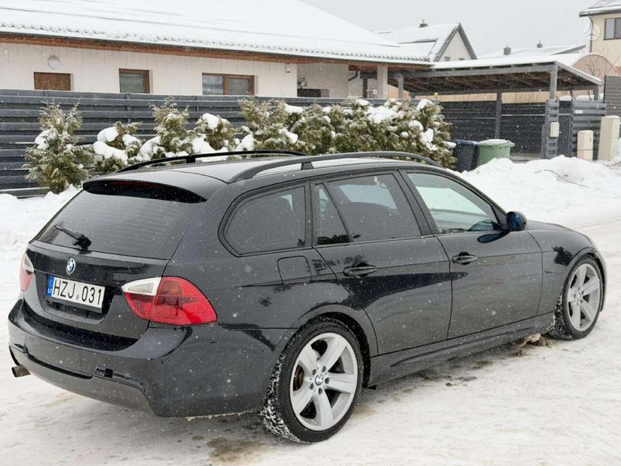 Black BMW 320 2007 in Vilnius, with an engine capacity of 2.00 L and mileage of 330 thousand km for 3150 €, photo 3 on AUTOMOTO.COM.LV