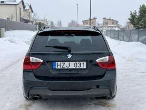 Black BMW 320 2007 in Vilnius, with an engine capacity of 2.00 L and mileage of 330 thousand km for 3150 €, photo 4 on AUTOMOTO.COM.LV