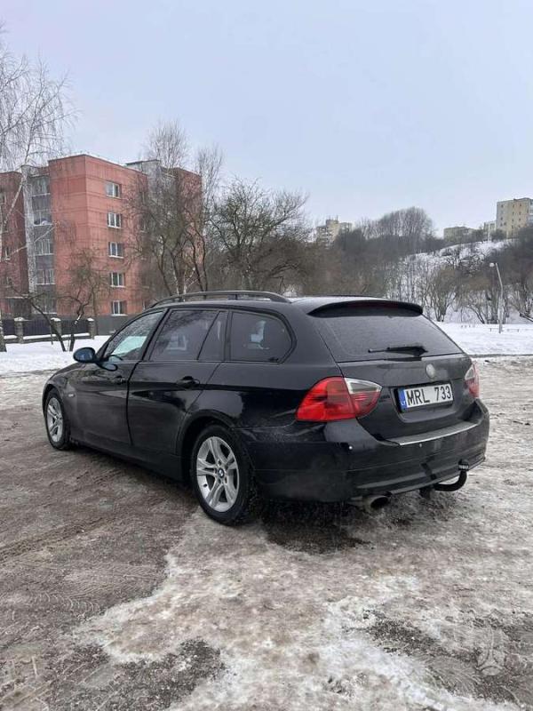 Black BMW 320 2007 in Panevezys, with an engine capacity of 2.00 L and mileage of 420 thousand km for 3600 €, photo 6 on AUTOMOTO.COM.LV