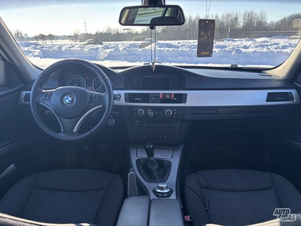Melns BMW 320 2007 Kauņa, ar dzinēja tilpumu 2.00 L un nobraukumu 413 tūkst. km par 4250 €, foto 5 vietnē AUTOMOTO.COM.LV