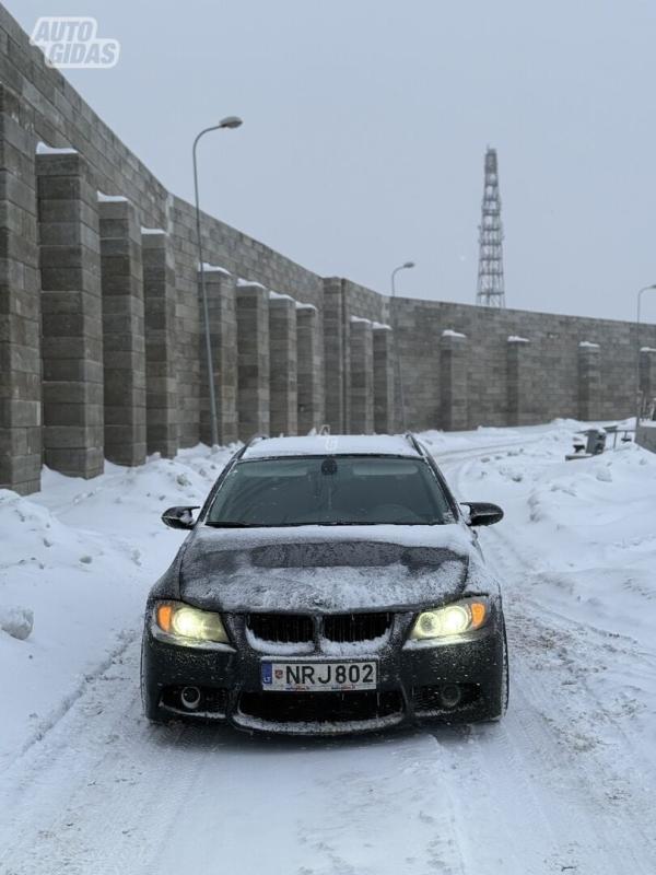 Melns BMW 320 2007 Klaipėda, ar dzinēja tilpumu 2.00 L un nobraukumu 398 tūkst. km par 4100 €, foto 2 vietnē AUTOMOTO.COM.LV