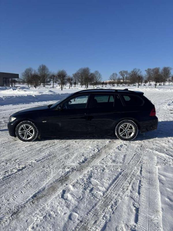 Black BMW 320 2007 in Kaunas, with an engine capacity of 2.00 L and mileage of 413 thousand km for 4150 €, photo 1 on AUTOMOTO.COM.LV