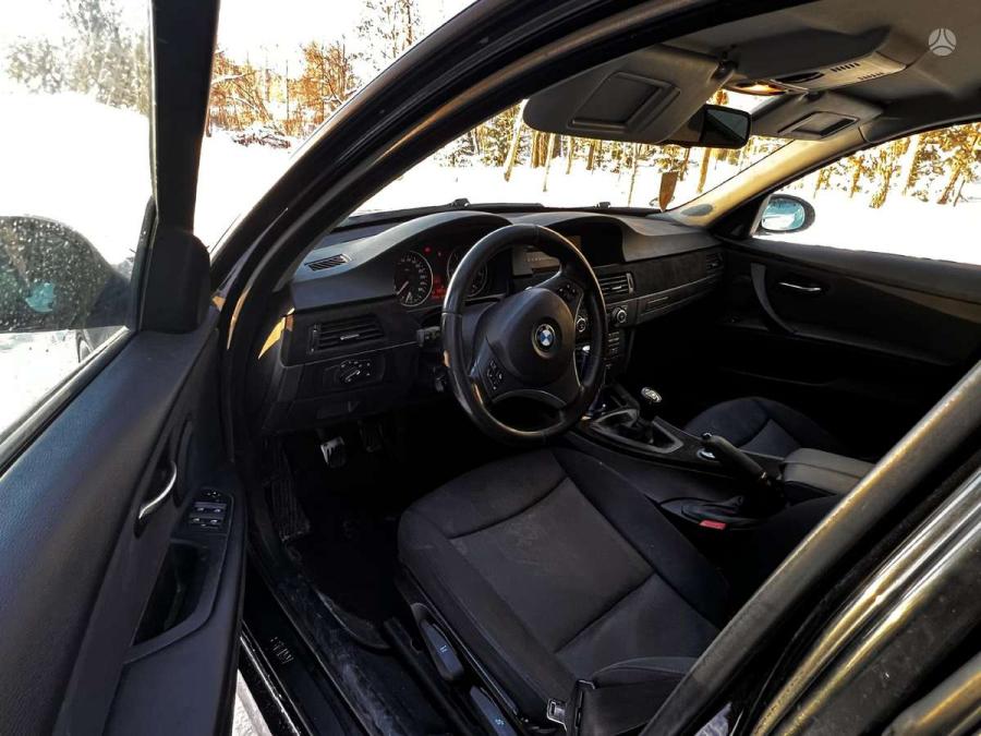 Melns BMW 320 2007 Kuršėnai, ar dzinēja tilpumu 2.00 L un nobraukumu 378 tūkst. km par 3000 €, foto 13 vietnē AUTOMOTO.COM.LV