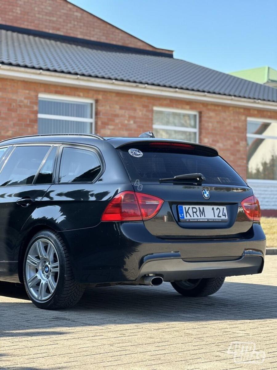 Melns BMW 320 2007 Viļņa, ar dzinēja tilpumu 2.00 L un nobraukumu 337 tūkst. km par 3650 €, foto 11 vietnē AUTOMOTO.COM.LV