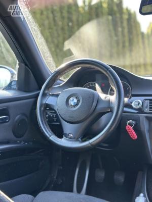 Melns BMW 320 2007 Viļņa, ar dzinēja tilpumu 2.00 L un nobraukumu 337 tūkst. km par 3650 €, foto 21 vietnē AUTOMOTO.COM.LV