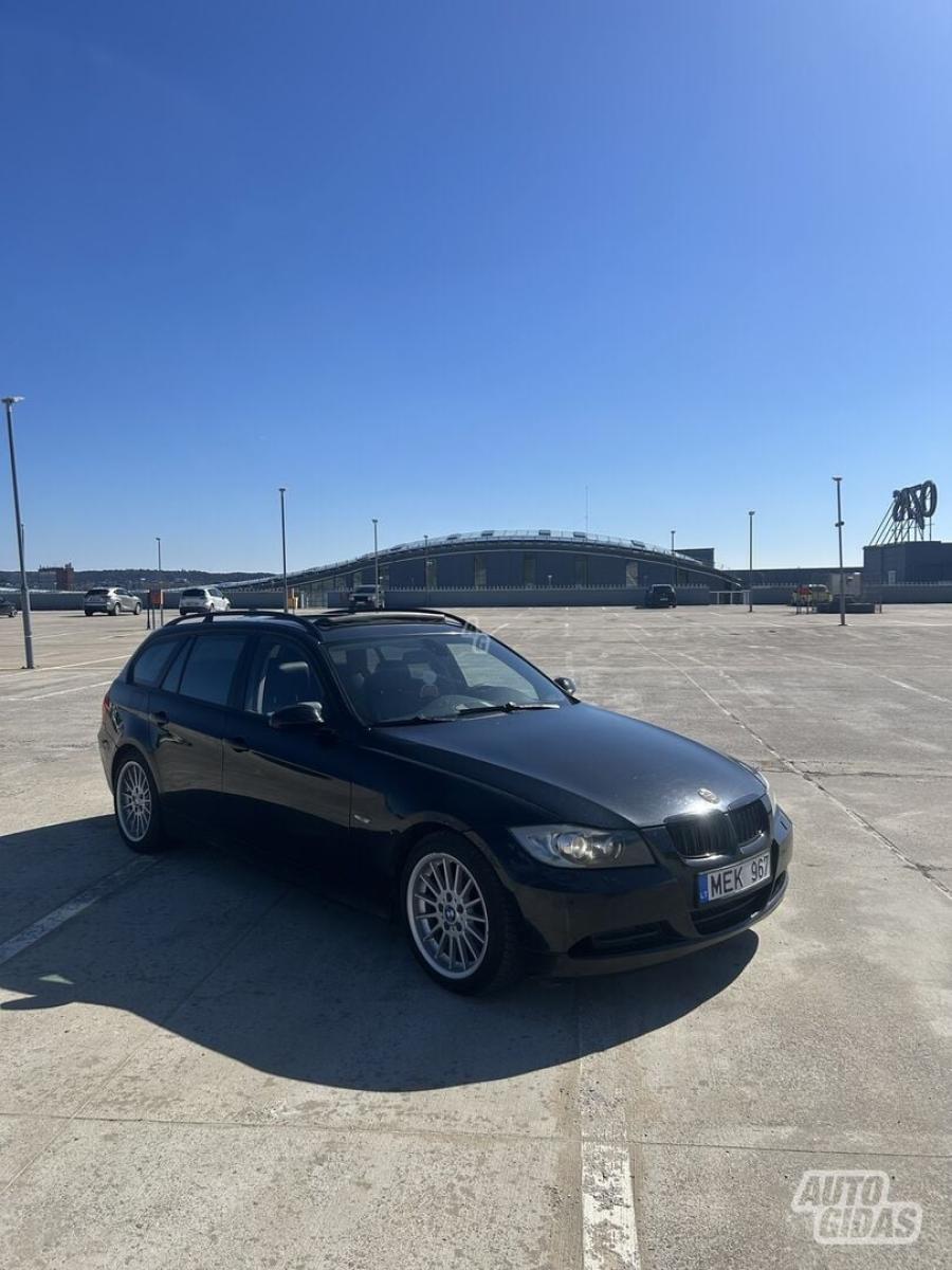 Melns BMW 320 2007 Viļņa, ar dzinēja tilpumu 2.00 L un nobraukumu 309 tūkst. km par 3500 €, foto 4 vietnē AUTOMOTO.COM.LV