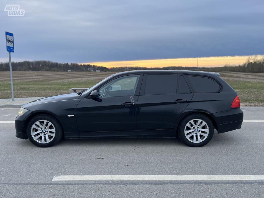 Melns BMW 320 2007 Klaipėda, ar dzinēja tilpumu 2.00 L un nobraukumu 448 tūkst. km par 2000 €, foto 3 vietnē AUTOMOTO.COM.LV