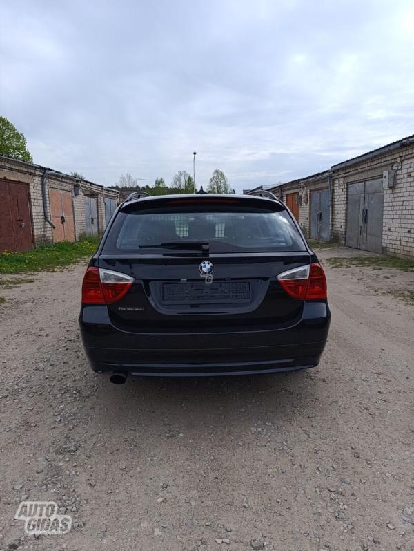 Black BMW 320 2007 in Druskininkai, with an engine capacity of 2.00 L and mileage of 347 thousand km for 3300 €, photo 4 on AUTOMOTO.COM.LV